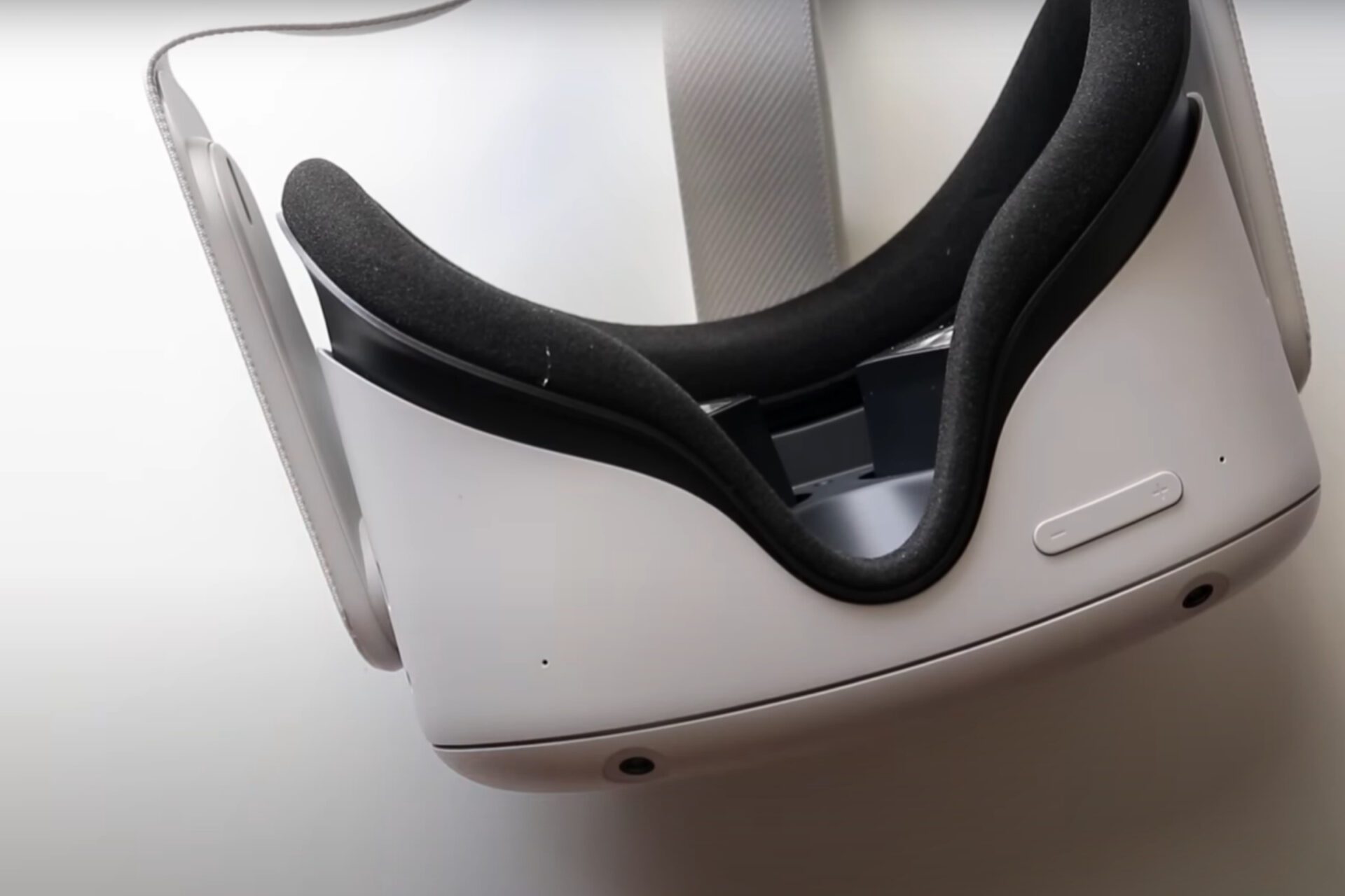 Meta Quest 2 Review: Is This the Future of Virtual Reality Gaming?